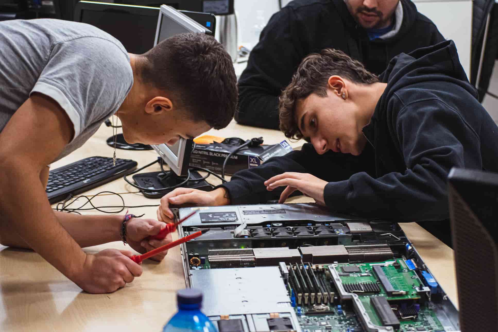 FP Sistemas Microinformáticos y Redes | Grado Medio